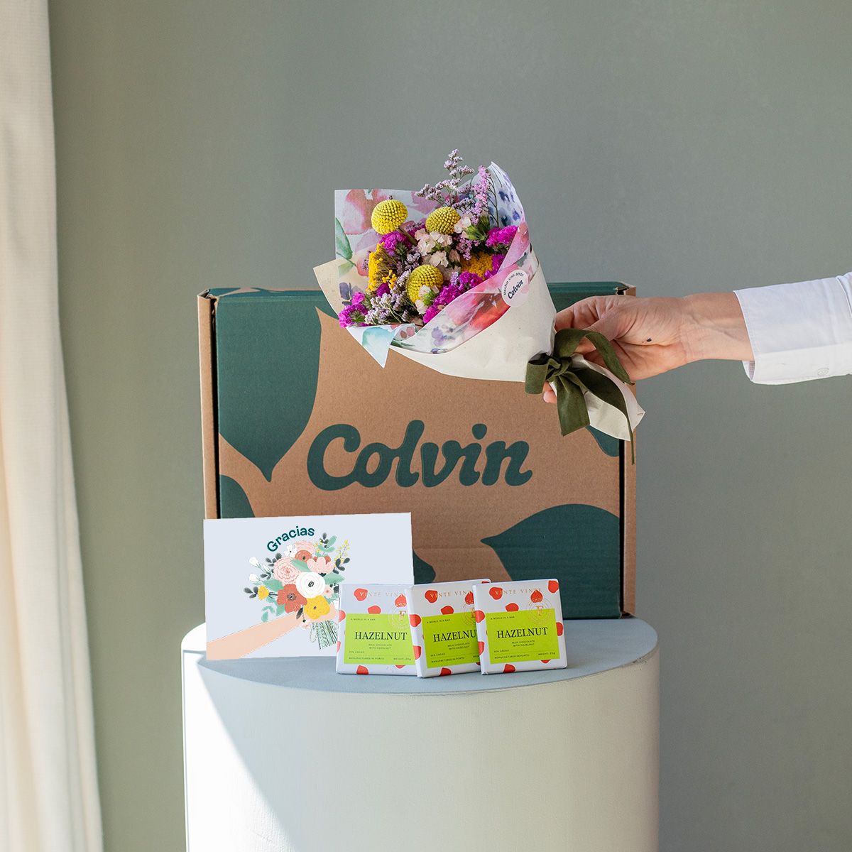 Pack mini Ramo con Chocolates y Dedicatoria de felicitac | Colvin España