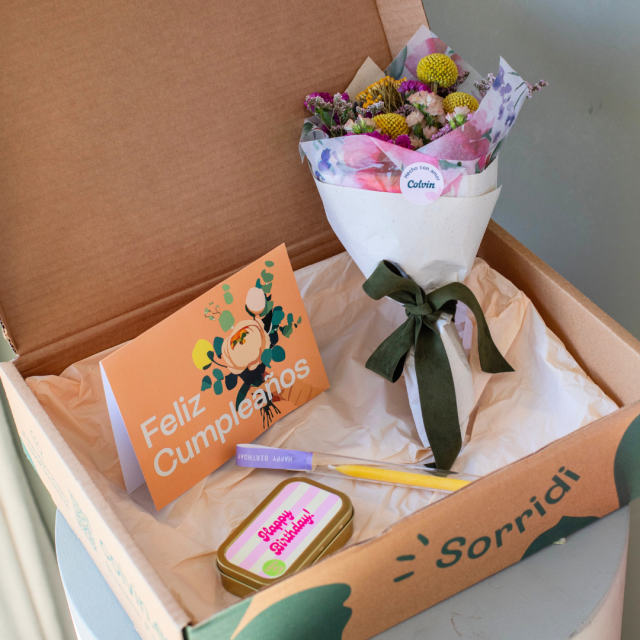 Pack Cumple: Mini Ramo con Velas y Dedicatoria | Colvin España